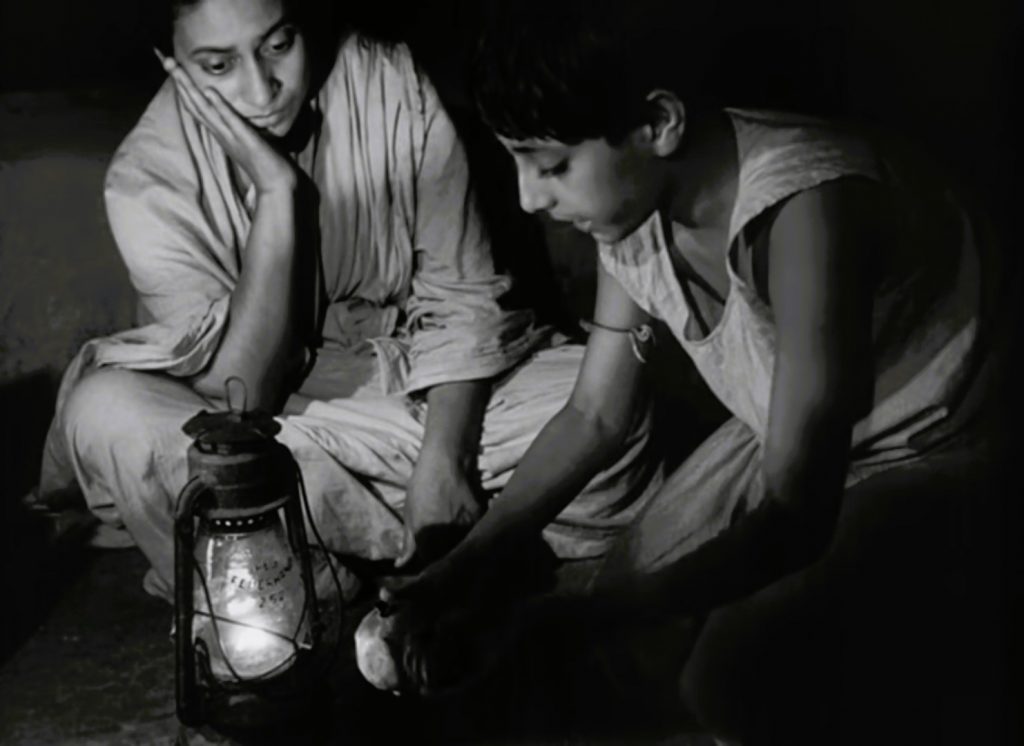 From Apurba Kumar Roy to Manomohan Mitra: Ray's Shifting World-view | By Sauronil Ghosh | Silhouette