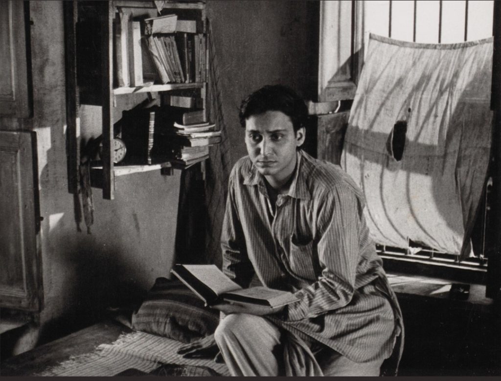 From Apurba Kumar Roy to Manomohan Mitra: Ray's Shifting World-view | By Sauronil Ghosh | Silhouette