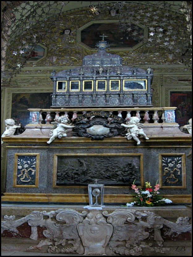 Chapel of Basilica of Bom Jesus in Old Goa