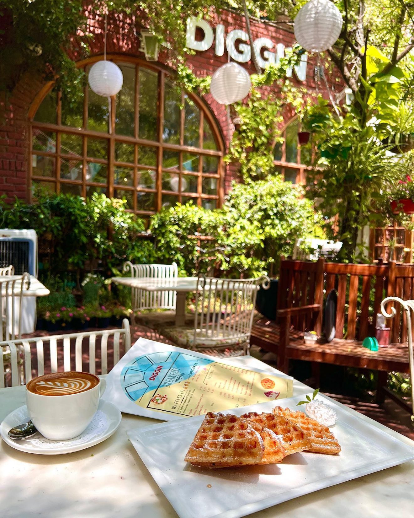 5 Insta-Worthy Cafes in Delhi/NCR | By Rahul Dang | LnC